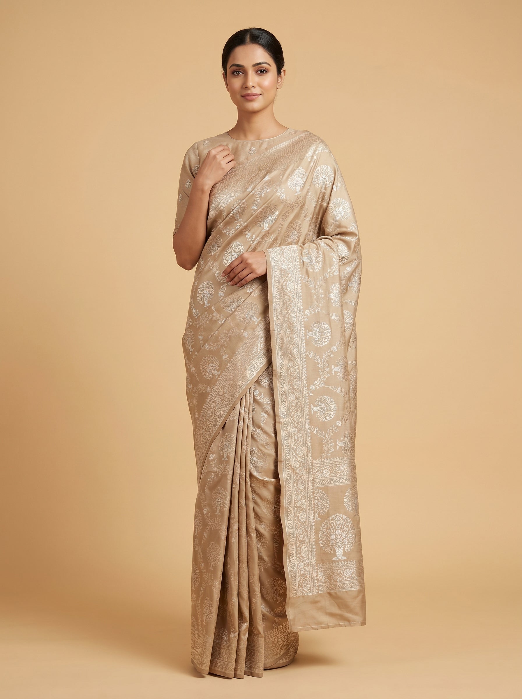Buy Golden Glow Threads | KALKI Fashion India